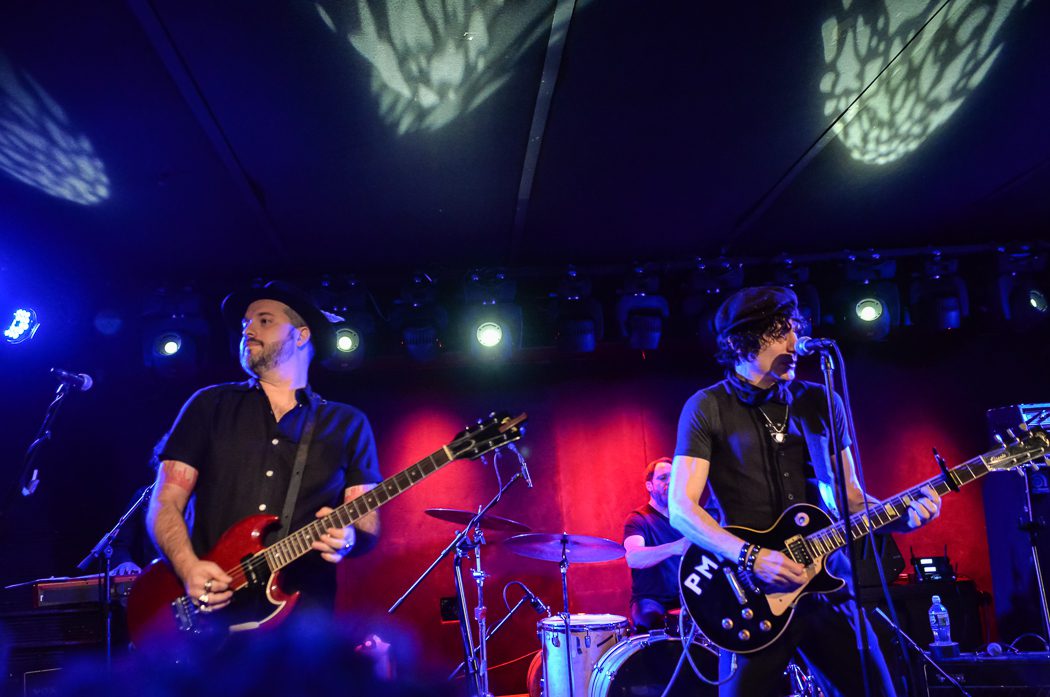 DS Show Review/Photo Gallery: Jesse Malin Performs “Glitter In The ...